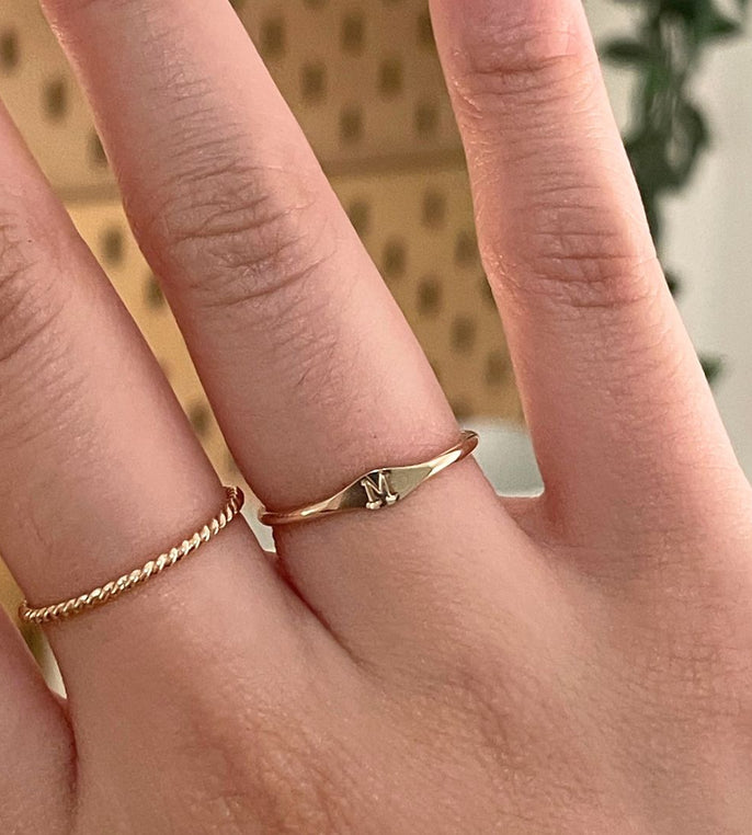 Initial Promise Ring – Mellow