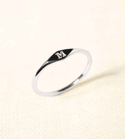 Initial Promise Ring – Mellow